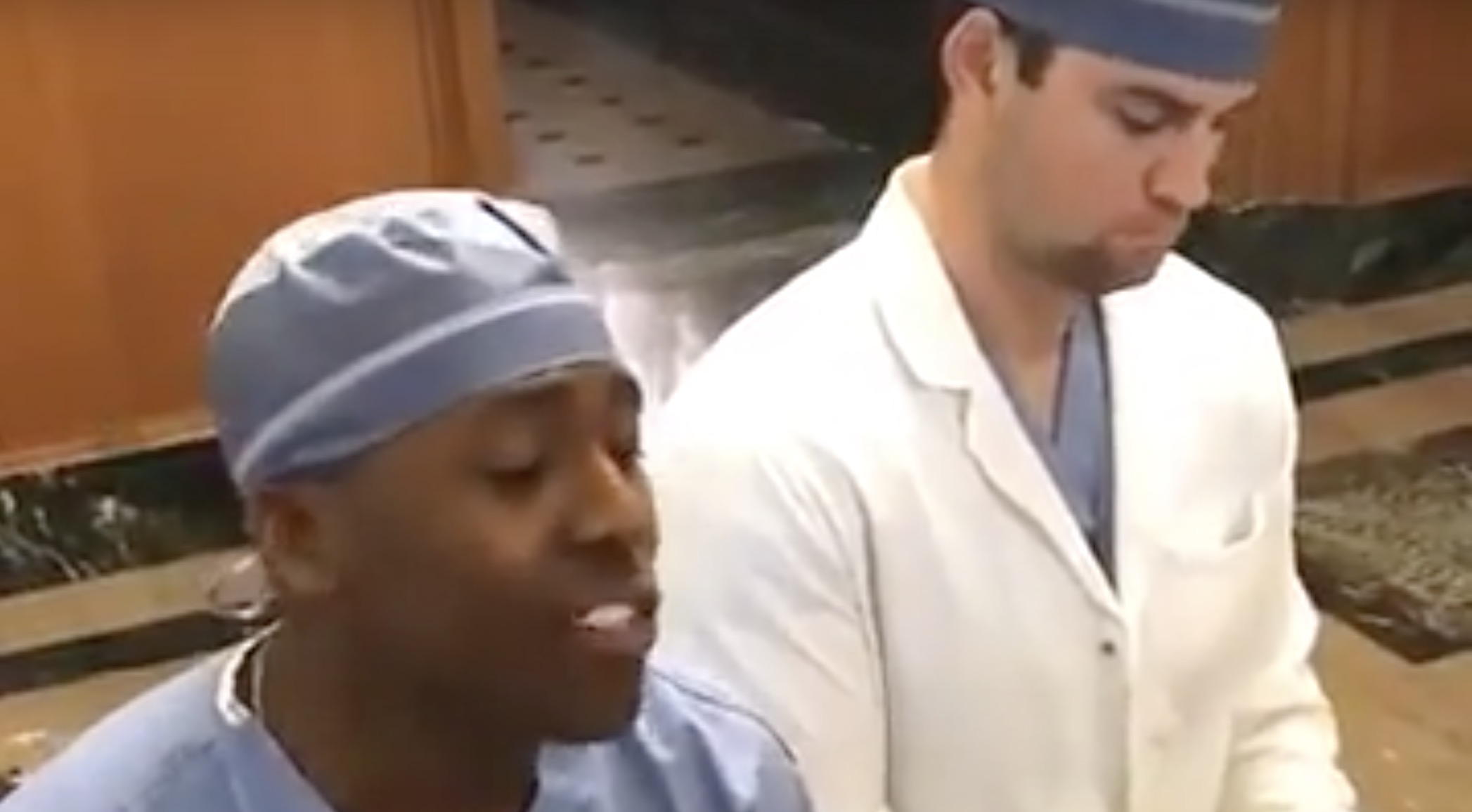 2 hot doctors pause between surgery to serenade patients — Their ...